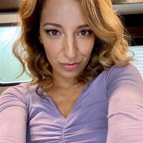 Vanessa Lengies Photo Shoot