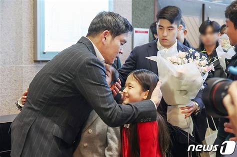 [뉴스1 Pick] 배우자 독주회에서 특급 외조 펼친 정용진 부회장