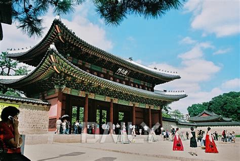 데일리 외국인 관광객들이 많이 찾는 서울 관광지 여행 여행외국인관광객외국인관광객서울관광지서울관광지서울명소서울