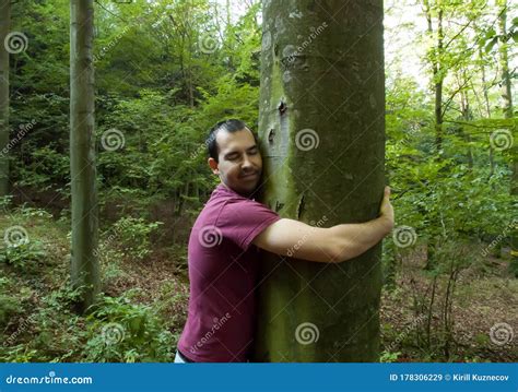 Man Love Nature Hug Tree Forrest Save Planet Stock Image Image Of Male Adult