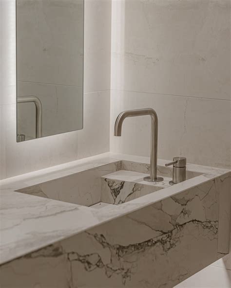 스튜디오디아즈ㅣ분당인테리어 잠실인테리어 광교인테리어 곳곳에 편리한 수납공간 채우기 🧺🤍 예쁘게 또 효율적으로 스튜디오디아즈 욕실인테리어 Instagram