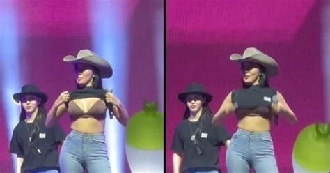 화사 마마무 美 투어 공연서 깜짝 속옷 노출 퍼포먼스