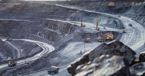 Titan Cet Efficiency Open Pit Excavator Transport Solutions