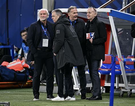 „fassungslos“ Dfb Bosse Keilen Gegen Politiker Zurück So Reagiert Habeck Mopo