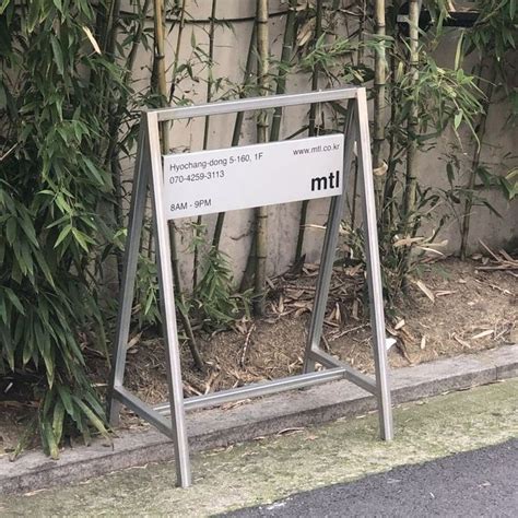Pictures Mood 에 있는 Zensh 님의 핀 간판디자인 간판 간판 인테리어