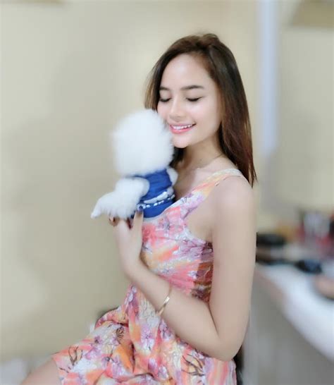 Mama Muda Cantik Single Kaya Cari Jodoh Gadis Surabaya