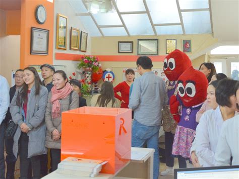 70 аас дээш удаа цусаа өгсөн доноруудыг “Хүрэл донор” оор өргөмжилжээ