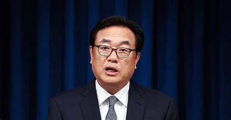 정진석 대통령 비서실장 김대기 신임 주중대사 내정 발표