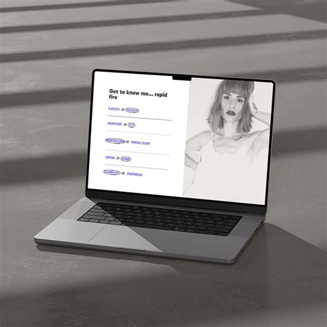 Template Layla — Flourish Online