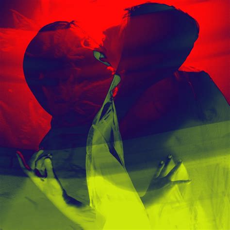 Leucrocuta Suoni Per Il Popolo