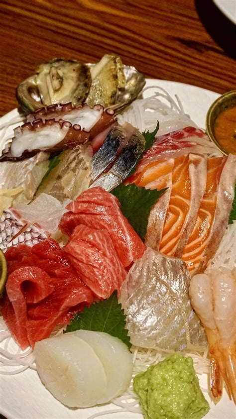 여월 대전시청점 여월 🍶 대전 데이트하기 좋은 곳 퇴근 후 친구와 대화 나누기 좋은 곳 퀄리티 높은 제철 사시미를 맛볼 수 있는 곳 여월 대전시청점으로 여러분을