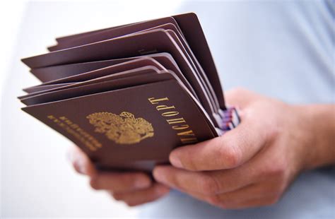 Путин подписал закон О гражданстве РФ За что будут лишать приобретенного гражданства