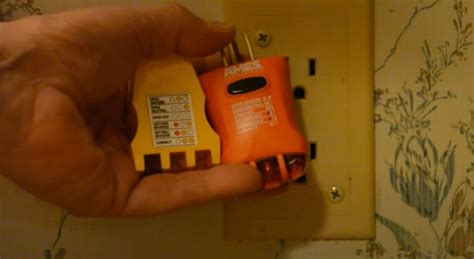 How To Test A Gfci Outlet 3 Tools And 3 Tests