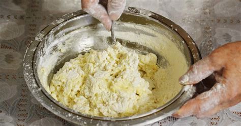 Простой рецепт песочного печенья за пять минут