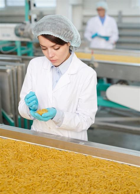 Qc คืออะไรเอ่ยยย ทำไมโรงงานทุกแห่งจำเป็นต้องมี Qc Qc หรือ Quality Control โดย คุณภาพ Quality