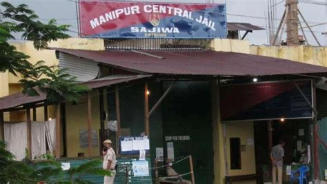 အင်ဖာထောင်၌ အစာငတ်ခံဆန္ဒပြနေသည့် မြန်မာနိုင်ငံသားများ ဆန္ဒပြမှုယာယီရပ်ဆိုင်း Bur Mizzima Com