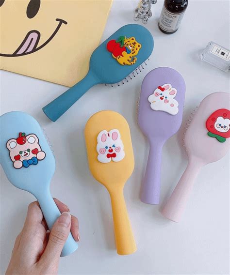 [특가할인] 휴대용 빗 5color 마카롱 캐릭터 헤어브러쉬 여행용 헤어빗 귀여운 머리빗 에이블리