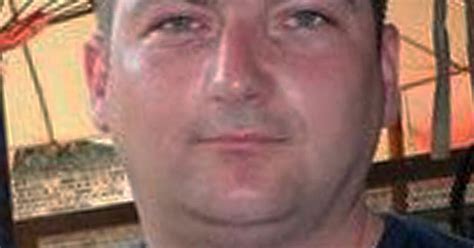 John Anslow Murder Victims Mum Speaks Of Safety Fears As Escaped Prisoner Still On The Loose