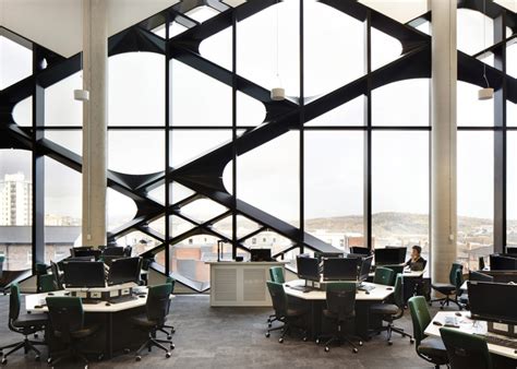 Twelve Architects Adds Patterned Facade To University Building