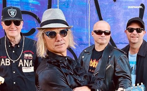 The Aliens Free Band Friday The Gem Hotel