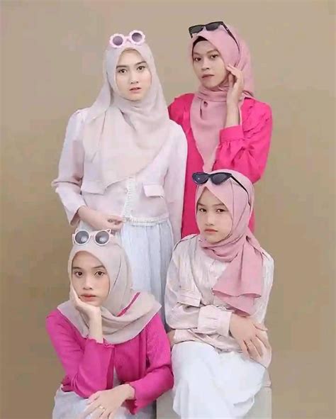 Grup Cewe Perhatian