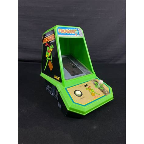 Vintage Sega Frogger Coleco Table Top Game