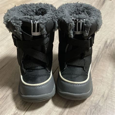 子供用スノーブーツ 15cm 黒 グレー メルカリ
