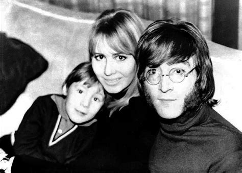 John Cynthia And Julian Lennon John Lennon Beatles Julian Lennon