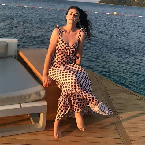 Pin By Esra Bilgic On Esra Bilgic Turkish Women Beautiful Esra