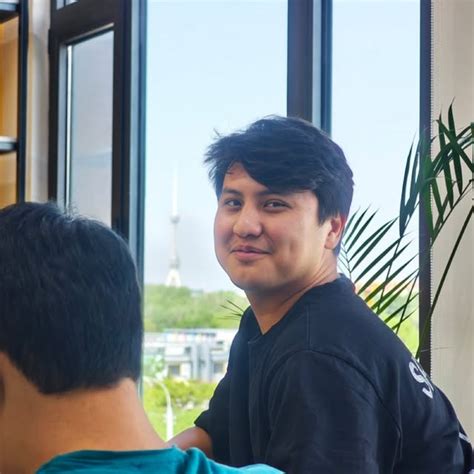 Нурик Scrip9 • Threads Say More