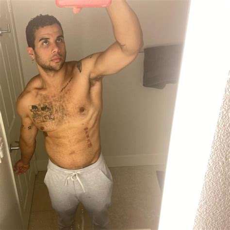 Omg Have You Heard Mason Gooding Wants To Go Gay For Pay Omg Blog