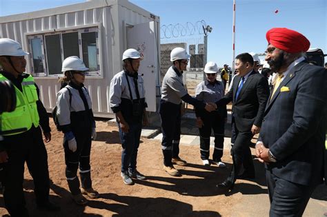 Л Оюун Эрдэнэ Газрын тос боловсруулах үйлдвэрийн бүтээн байгуулалтыг бүхий л талаар дэмжинэ