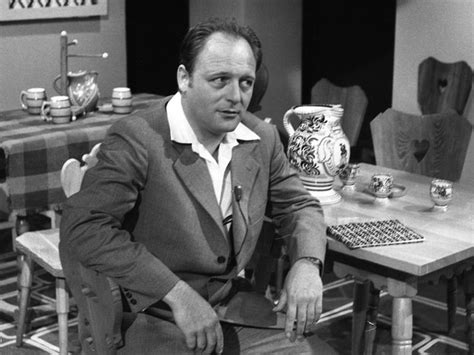 Poslovil Se Je Igralec In Nekdanji Radijec Franek Trefalt Rtv Slo