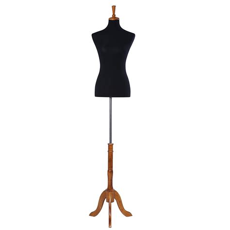 მანეკენი თბილისის ფორუმი