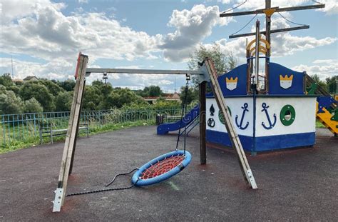 1 057 Playground Accident Stock Photos Free Royalty Free Stock Photos From Dreamstime