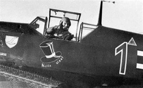 Asisbiz Messerschmitt Bf 109e1 5 Jg77 Red 1 Winfried Schmidt Jever Dec 1939 01