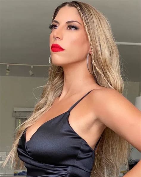 Wedding Singer Slammed For Stripper Outfit As Fans Feared Her Kitty Would Fall Out Daily Star