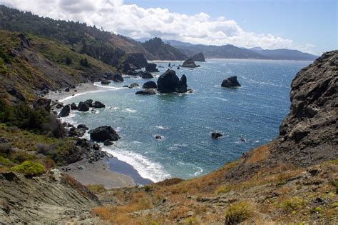 Quick Guide To Sisters Rock State Park On The Oregon Coast — Pines And