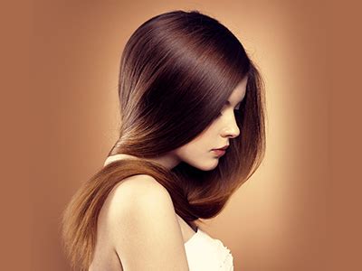 如何养护头发才能看起来强韧健康？ 品牌资讯
