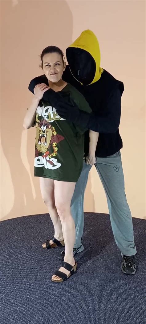 Ballgrabs Self Defence Ballbusting Squeeze …