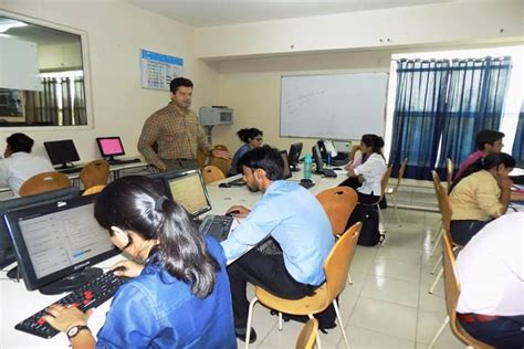 Delhi Technical Campus Dtc Greater Noida Admission Fees Courses Placements Cutoff Ranking