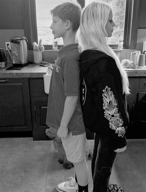 ¡ya Más Alto Que Su Mamá Jessica Simpson Muestra Con Orgullo A Su