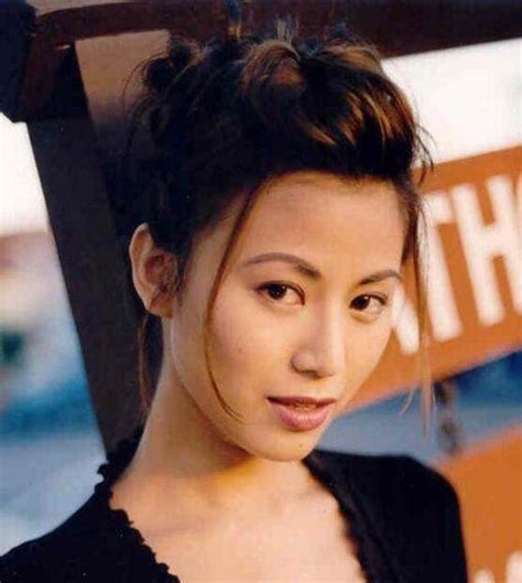 为走红全裸出演，与吴彦祖表哥闪婚，23天便分手，今51岁身材傲人