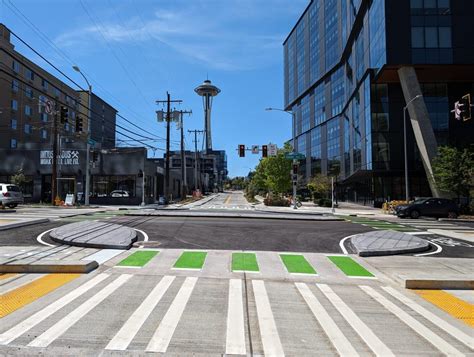 Urban Bikeway Design Guide Balancing Safety And Operational Needs At Signalized Intersections