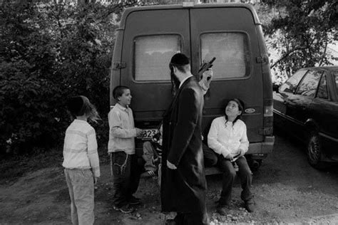 Arthur Bondar Boumbang