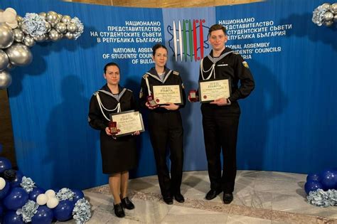 Бъдещи военни лекари са сред най добрите студенти на България СНИМКИ СайтЪТ