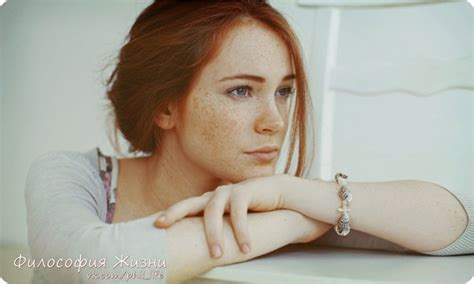 Странное существо человек. Прячется за маской, пытаясь показать себя в ...