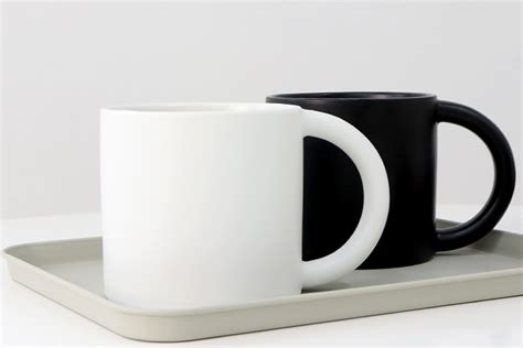 머그컵 카페 무광 화이트 블랙 머그컵 빅 손잡이 머그 오늘의집 쇼핑