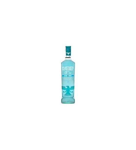 Tres Destilados Que Te Sorprenderán Vodka Azul Absoluto Y El