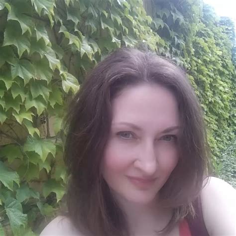 Onisko Olga On Threads